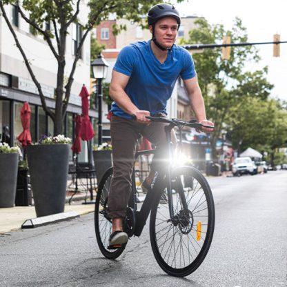 Infini3 - Fietsenwinkel - Stads - en elektrische fietsen